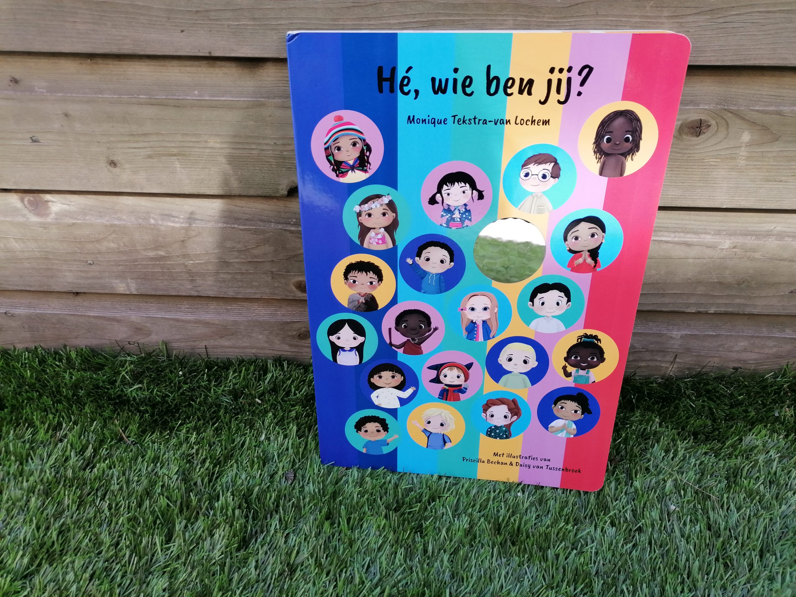 Boekentip: Hé, wie ben jij? van Monique Tekstra - Ingebeleeft.nl